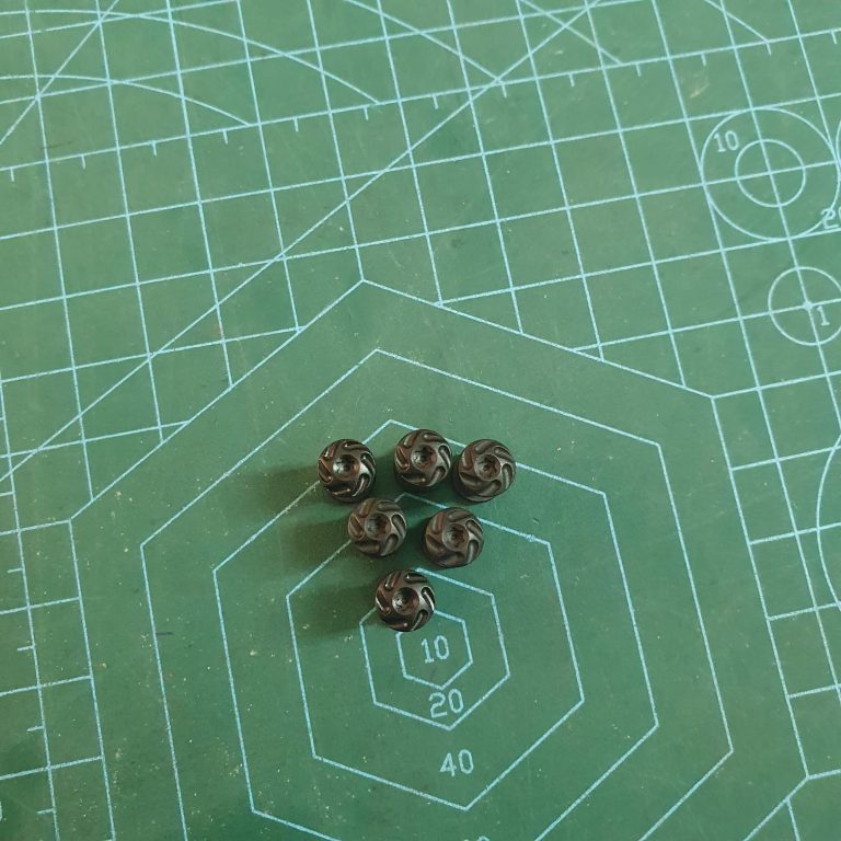 Pivot Screws – Zees Knife Supplies