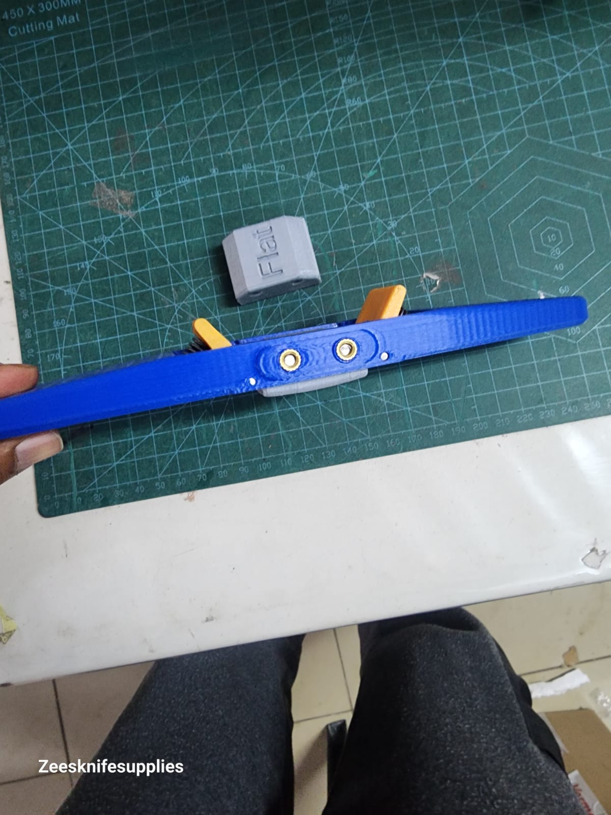 Hand sanding stick and Inserts – Zees Knife Supplies