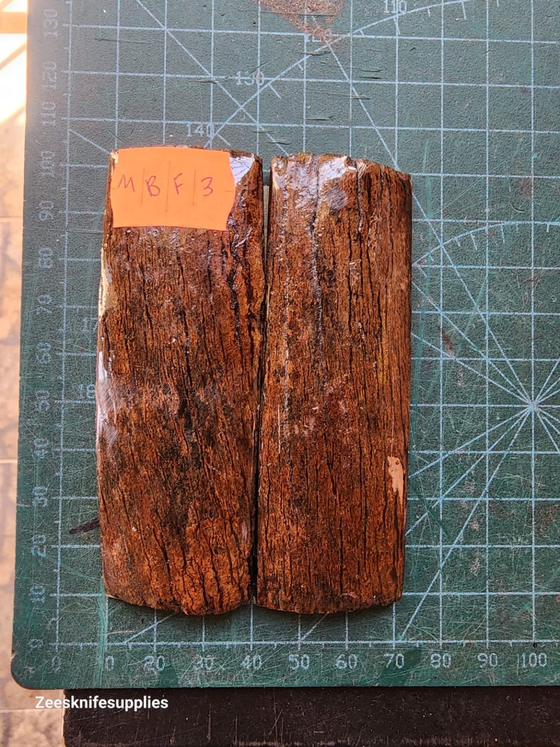 Mammoth Bone Set of Scales – M B F 3 – Zees Knife Supplies